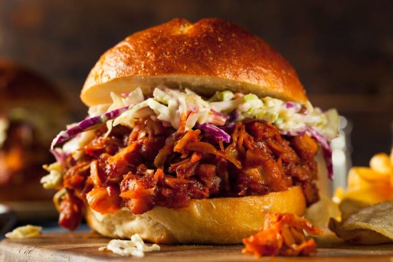 Low Calorie BBQ Chicken Sandwiches - Lose Weight By Eating
