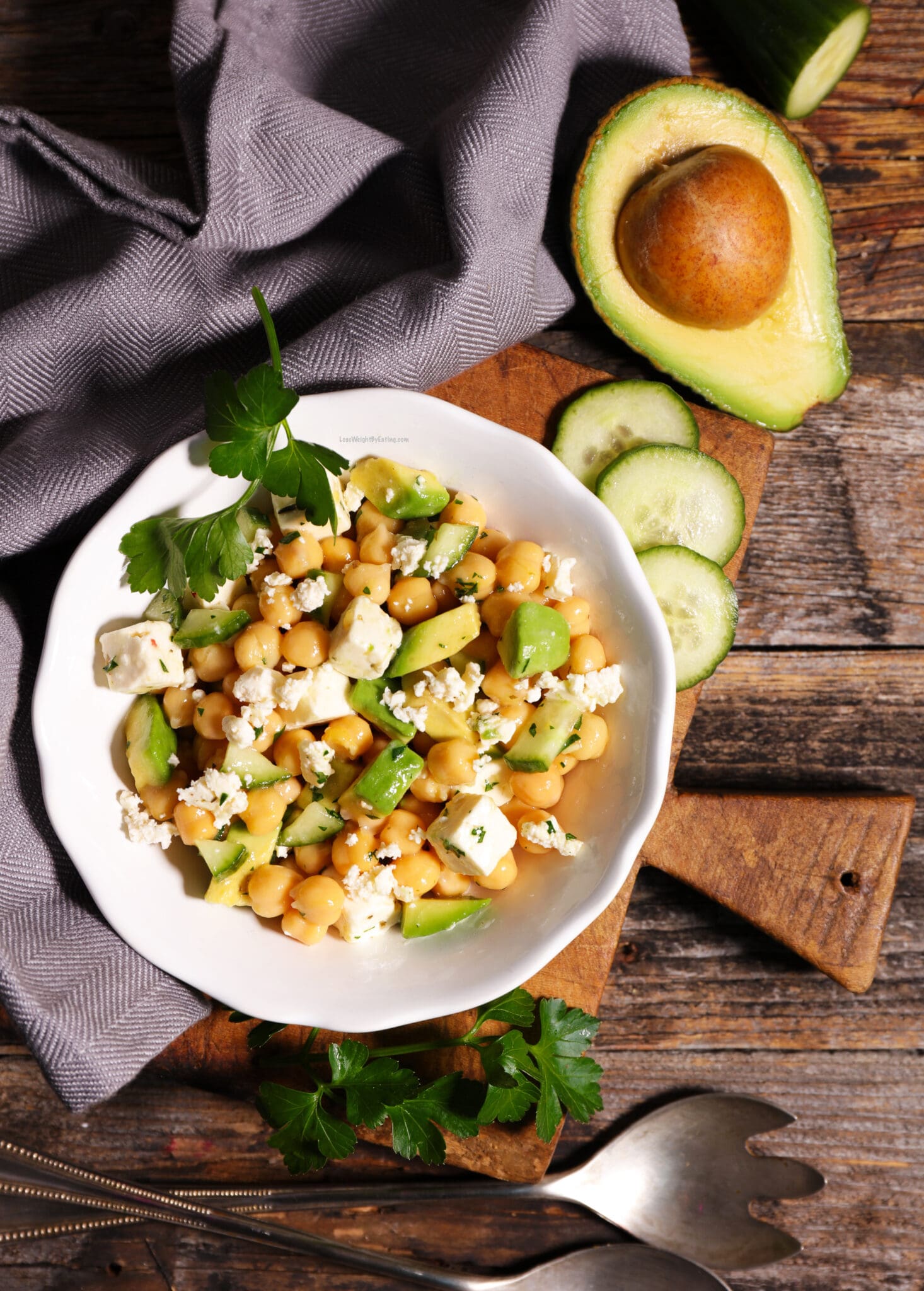 Low Calorie Chickpea Avocado Salad - Lose Weight By Eating